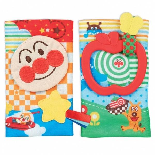 , 抱っこひものよだれカバーに、おでかけが楽しくなる遊びがいっぱい！アンパンマンのよだれカバーです。アンパンマンのいないいないばあ！や、かわいいリンゴのはがため、パリパリ感触etc、楽しい遊びがいっぱいで抱っこのおでかけがもっともっと楽しく...