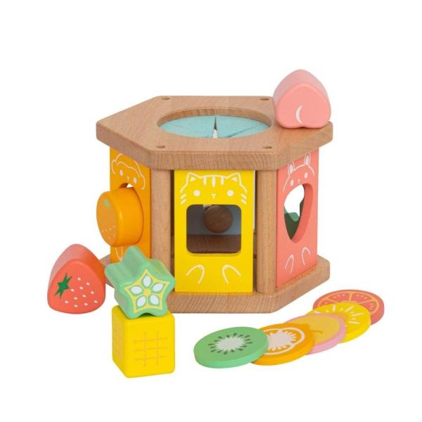 ,, もぐもぐ！食べさせながらかたちあわせ！どうぶつさんへ「はい、どうぞ」お座り期から遊べる「ウッディプッディのもぐもぐボックス」は、転がりにくい六角形なので安定して遊びやすい仕様です。形の違う音つみきが５つ入って形あわせができます。