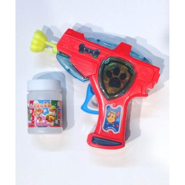 『パウ・パトロール』のかっこいいロゴ入りバブルシューターです！！トリガーを引くとピカピカ光るよ！
