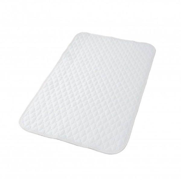 ,#20251031099 創業457年の老舗メーカー西川の防水パッド。安心の日本製です。キルトパッドの機能も兼ね備えており、汗も吸ってくれます。