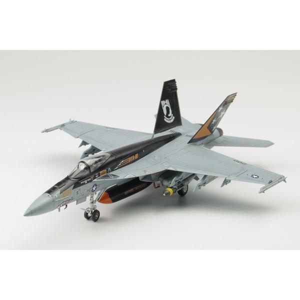 プラッツ 1/72 アメリカ海軍 艦上戦闘機 F/A-18E スーパーホーネット VFA-81 サンライナーズ プラモデル AE-34■メーカー：プラッツ(PLATZ)