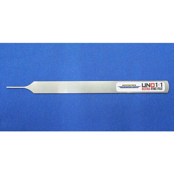 超狭所でのヤスリ作業を可能にした、ヤスリ幅1x1mmの樹脂専用超極細角やすりシャインブレードウノ1x1！！刃角は1x1mmで、持ち手幅は10mmと作業のし易さを考慮した構造。ヤスリ幅が1x1ミリなので、通常のヤスリでは作業しにくい超狭所をや...