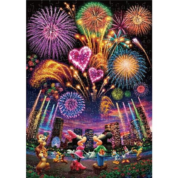 夜空の街並びを鮮やかに彩る花火が取手御ロマンチック！ミッキーが隠し持っているプレゼントは、ミニーにいる渡すのでしょう？■ピース数：300ピース■完成サイズ：30.5x43cm■該当パネルナンバー：テンヨーディズニー専用300ピースパネル（別...
