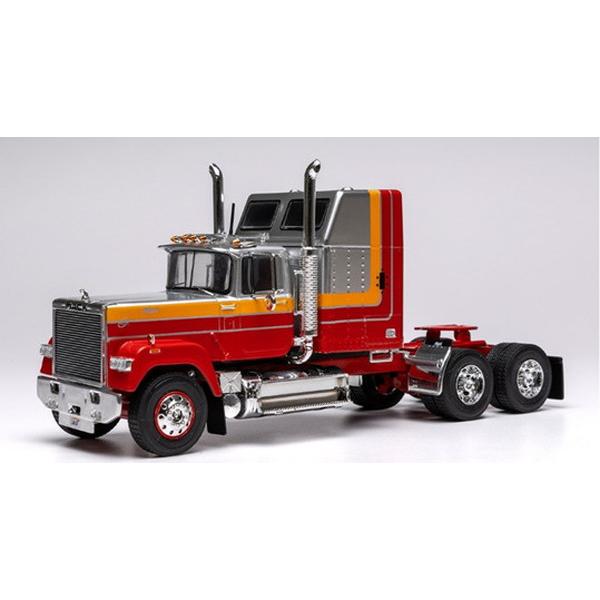 【発売日：2026年03月31日】IXO MODELS 1/43 マック スーパーライナー マグナム 1985 レッド 完成品ダイキャストミニカー TR227■メーカー：イクソモデル(IXO MODELS)