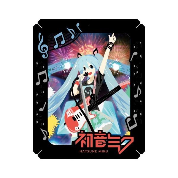 ペーパーシアターは登場するキャラクターの印象的な名場面を、レーザーで精密にカットされた紙を重ね合わせて作り上げるペーパークラフトキットです。完成後はお部屋のインテリアとしてもお楽しみいただけます。背景に銀紙を使用■セット内容：キットパーツ、...