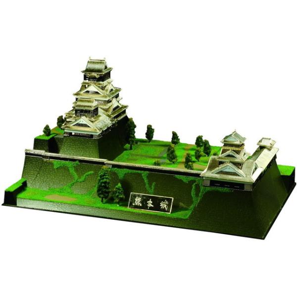 1/350スケール　熊本城国の特別史跡で名古屋城、大阪城と共に日本3大名城のひとつに数えられている。本製品は屋根が豪華メッキ塗装版です。【完成時のサイズ335×220×173mm】※こちらの商品はプラモデルキットになります。キットのほかにプ...