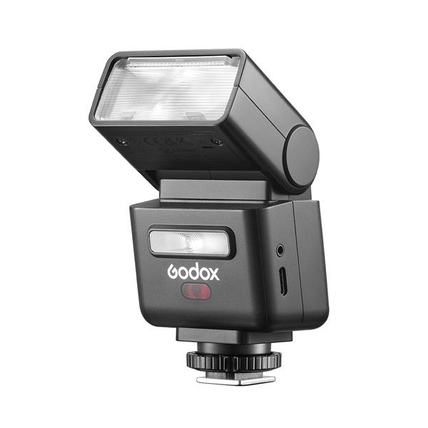 【発売日：2026年04月10日】ガイドナンバー18のコンパクトでパワフルなFujiFilm用カメララッシュワイヤレス「X」システムの受信機能が搭載されており、マグネットで着脱可能なモジュラー式のワイヤレストリガー「X5」シリーズとの組み合...