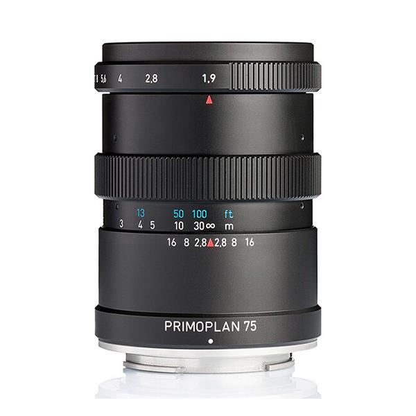 ドイツ製高級単焦点MFレンズ、Meyer Primoplan 75mm F1.9 II FUJI Xマウント。仕様焦点距離：75mm / F1.9-F16画角：32°レンズ構成：4 群5 枚絞り羽根：15 枚フィルター径：52mm最短撮影距...