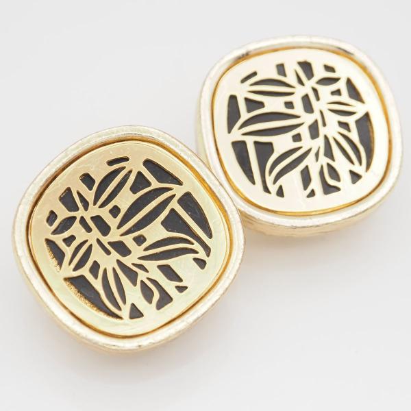 ご覧いただきありがとうございます。商品説明を最後までよくご確認頂き、ご検討ください。★商品サイズ(約)縦:26.8mm横:26.7mm厚み:5.3mm総重量:17.5g擦れ、小傷、若干の歪みが見られますが、比較的に状態は良いです。商品サイズ...