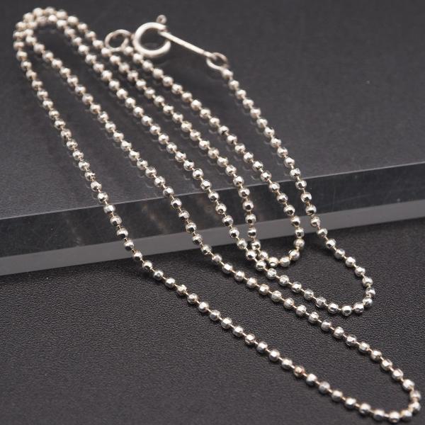 ご覧いただきありがとうございます。商品説明を最後までよくご確認頂き、ご検討ください。★商品サイズ(約)全長:41cmチェーン幅:1.5mm総重量:2.6g多少の擦れ、小傷が見られますが、比較的に状態は良いです。商品サイズは極力誤差の無いよう...