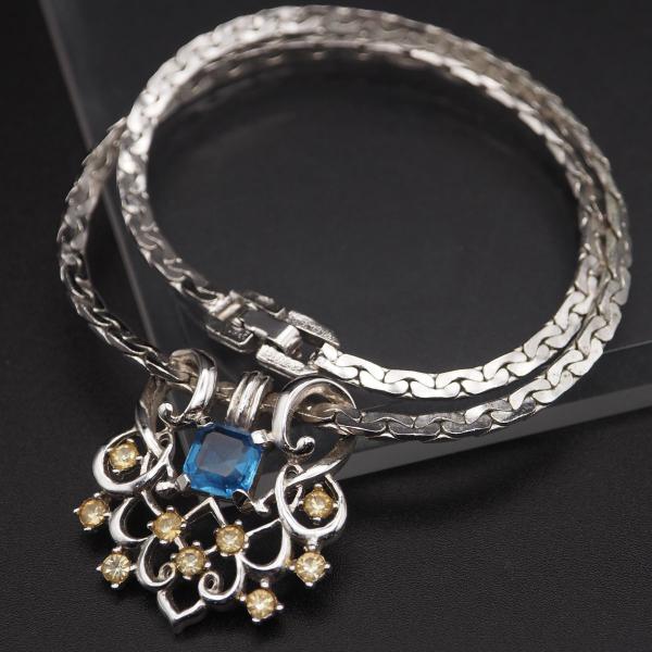 ご覧いただきありがとうございます。商品説明を最後までよくご確認頂き、ご検討ください。★商品サイズ(約)[ネックレス]全長:39.5cm総重量:24.2g[チャーム・バチカン含む]縦:32.7mm横:30.6mm厚み:5.9mm多少の擦れ、小...