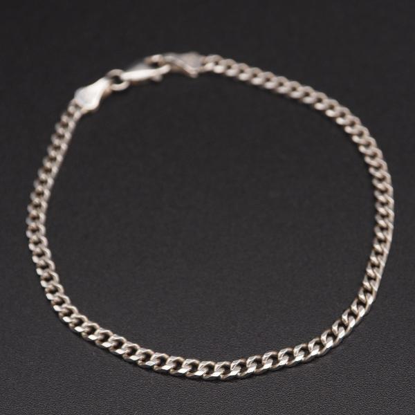 ご覧いただきありがとうございます。商品説明を最後までよくご確認頂き、ご検討ください。★商品サイズ(約)全長:18.5cmチェーン幅:2.9mm総重量:4.6g磁気反応:無多少の擦れ、小傷が見られますが、比較的に状態は良いです。その他の状態等...