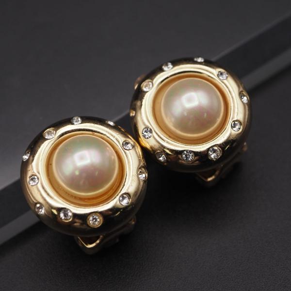 ご覧いただきありがとうございます。商品説明を最後までよくご確認頂き、ご検討ください。★商品サイズ(約)縦:18.7mm横:18.5mm厚み:9.5mm総重量:14.3g多少の擦れ、小傷、若干の歪み、石飛が見られますが、比較的に状態は良いです...