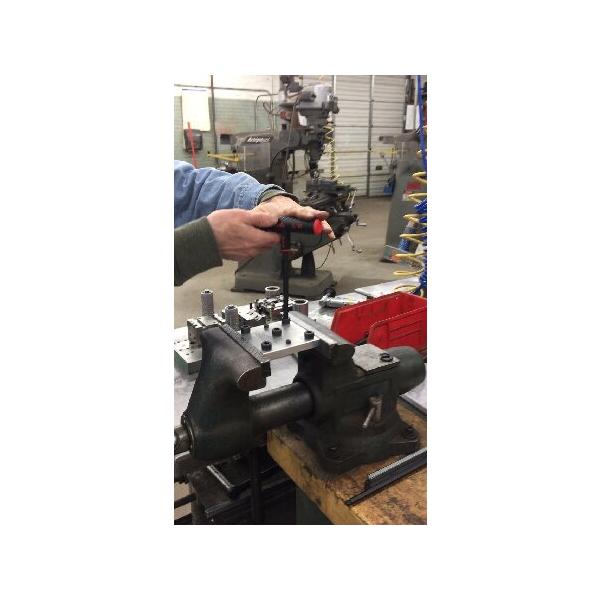 本商品はアメリカから日本へ送料無料で配送（目安5〜10営業日）します。　他店と比べ価格や在庫に大きな差異がある場合、ご購入前にお問い合わせください。システム更新遅延によるエラーのため注文キャンセルさせていただく可能性があります。日本では入手...