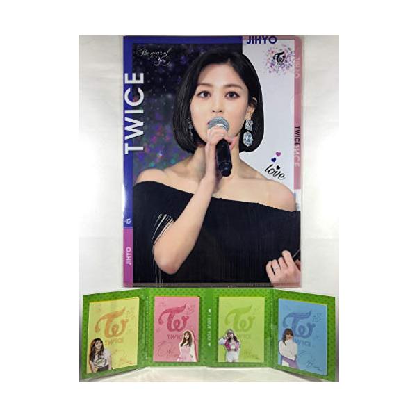 【グッズ内容】JIHYO - TWICE「A4サイズ クリアファイル」+「4つ折りメモパッド(4連メモ帳)」のセット【商品サイズ】A4クリアファイル「長辺31cm×短辺22cm」 / メモパッド「長辺9.6cm×短辺7cm(折畳み時)」【商...