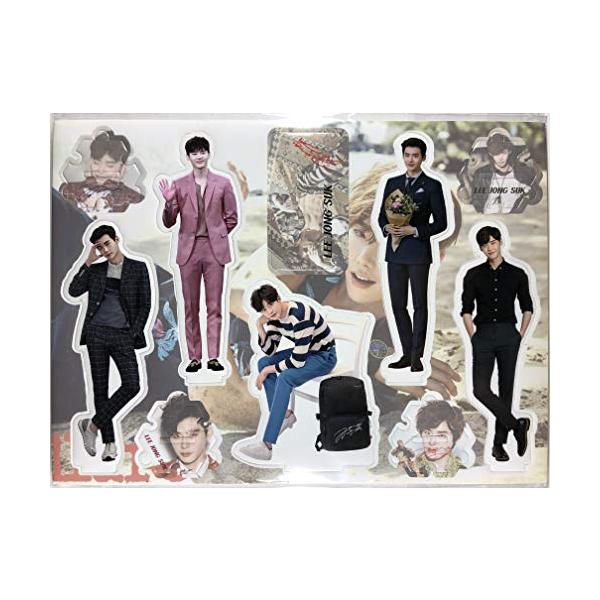 【グッズ内容】イ・ジョンソク「ミニチュア等身大パネル(卓上スタンドミニパネル)」【商品サイズ】パネル人物部分「高さ約13cm 厚さ3.5mm」 / 土台部分「約3.5cm×3.5cm」【商品特徴】数種類の本人を形取ったミニ等身大パネル。スチ...