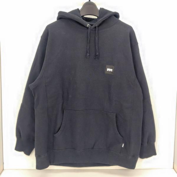 ブランド：FTC/エフティーシー対象：メンズカラー1：ブラックモデル：BOX LOGO PULLOVER HOODY生産国：中国素材1：コットン表記サイズ：XL肩幅：約49cm着丈：約70cm身幅：約61cm袖丈：約58cm※素人寸法になり...