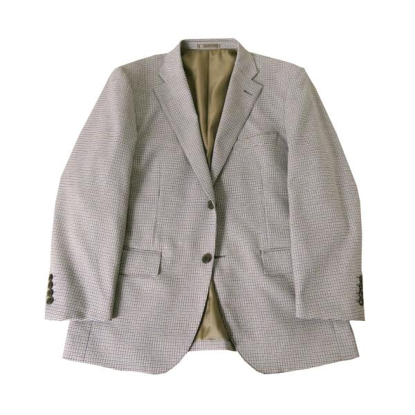※こちらの商品はメーカーから取り寄せとなります。平日は1〜2日、土日祝日をはさむ場合は、休み明けの発注になります（休み明けから1〜2日）★Dady Costaの秋冬春2つボタンジャケットです。細すぎず太すぎずの標準的なデザインです。★シング...