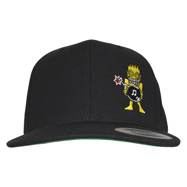 DESCENDENTSのボーカルのマイロが生化学の学位を取得するために87年にバンドを脱退、残党の3人で新たに結成した西海岸を代表するメロディックパンク、ALL。初代ボーカルにDYS、DAG NASTYのデイヴ・スモーリーを迎え、その後はス...