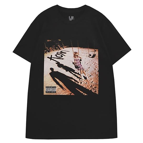 LIMP BIZKIT、RAGE AGAINST THE MACHINEらと並ぶアメリカンラウドロックレジェンド、KORN。前身バンドL.A.P.D.を経て93年に結成されるや、世界各地でKORNのようなバンドが溢れかえるという現象を巻き起...