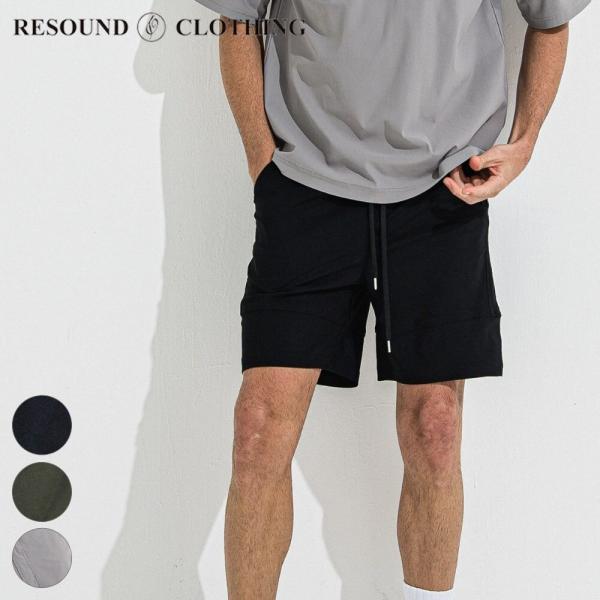 《RESOUND CLOTHING 36th Collection》 TYLER NYLON SHORTS / SEMI LOOSE FIT スポーティー×エレガンス。立体裁断ショートパンツ。バックからフロントへと流れるように施されたサイド...