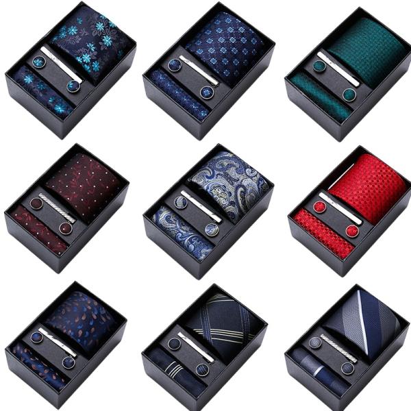 【メンズファッション・ネクタイ】・セット内容：ネクタイ+チーフ+タイピン+カフス・サイズ:ネクタイ：146×7.5×3.5cmチーフ:25×25cm・素材：ポリエステル・生産国：中国カテゴリー：ネクタイ チーフ タイピン プレゼントにおすす...