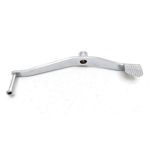 ロイヤルエンフィールド ブリット/クラシックに適合するシーソータイプ シフトペダルです。・RoyalEnfield純正品・5速モデルに適合致します。・シフターラバーは下記の別品番(別売：RE-550507)となります。■適合モデル・Roya...