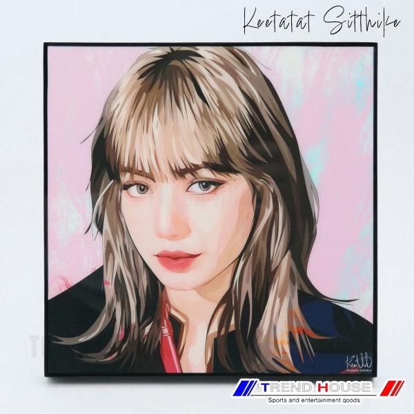 【アーティスト】　　Keetatat Sitthiket【サイズ】　　縦26cm×横26cm×厚さ2.5cm【仕上げ】　　表面アクリル仕上げ　【フレーム】　　木製ブラック塗装（裏面は塗装無し）掲載写真はカラーチャートを用いて色温度を確定し現...