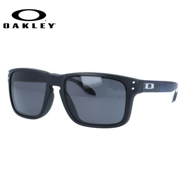 ■OAKLEY（オークリー）スタイリッシュなデザインと世界最高レベルの機能性・快適性を追求し続けるOAKLEY。世界の有名トップアスリートを始め、幅広いジャンルのスポーツ選手から一般ユーザーまで支持を得ている。かける人を選ばないウェリントン...