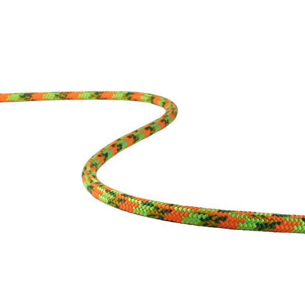 スムーズ。強靭。spLIFE。 グラビティ シリーズのロープは、Flyの柔軟性とTachyonの強度を組み合わせ、スムーズな操作性、低伸度、そして長期的な耐久性を提供します。 プロのアンバサダーとの共同開発により、グラビティはダブルブレイド...