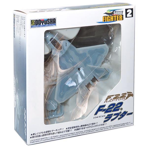 現用機を1/144でモデル化した新シリーズの第2弾はアメリカの最新鋭戦闘機F-22ラプターです。すべてのパーツは塗装済み、また胴体は組み立て済みですからどなたでも手軽に現用機の美しいスタイルを楽しんでいただけます。さらに机上に展示できるディ...