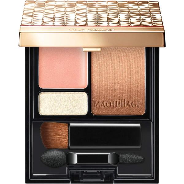 ■商品説明自然に大きな目もとに見せる運命のブラウンアイシャドウ。 計算された境目のないシームレスなグラデーションで、プロ級グラデがひと塗りで完成。 POINT１　目を自然に大きく見せる運命のブラウン。 瞳の色研究から生まれたブラウンが、瞳の...