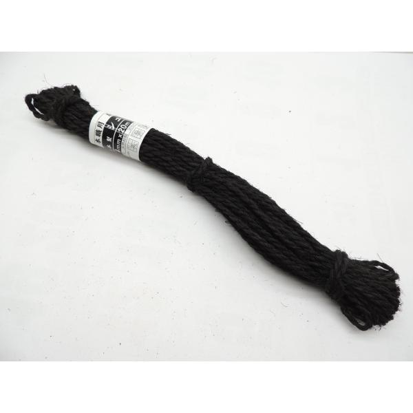 ・しゅろ縄 黒/4ミリｘ2０ｍ　＊材質＊天然棕櫚３０％           パーム７０％＊サイズ＊太さ:約4mm。 長さ:約20m。　＊重さ＊1本９０ｇ管理番号1B14-04203棚番１,5F-シか送料宅配便・レターパックプラスで出荷予定です。