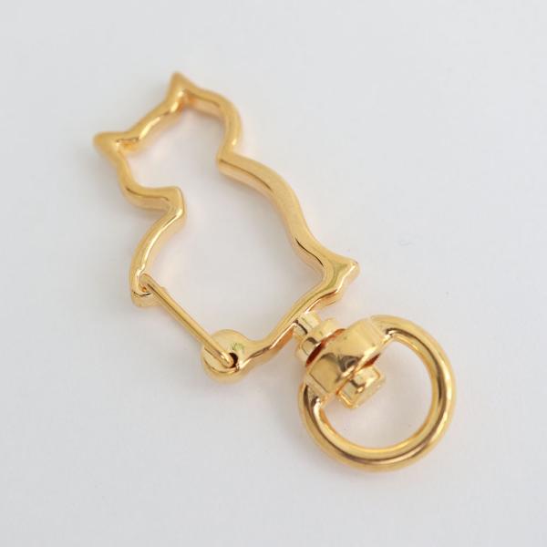 24KGP ねこちゃん キーリング パーツ □内容量：1個□素材：真鍮 24KGP加工(本金メッキ)□サイズ：約18×41mm《注意事項》 　　◎金属アレルギーには個人差がございます。全ての方がアレルギー反応が出ないことを保証するものではご...