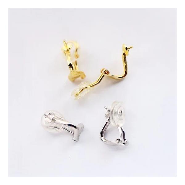 SV925 スターリングシルバー シリコン付き 芯立 バネ式 イヤリング ※ご希望の商品をオプションよりご選択のうえ、お買い求めください。□内容量：1ペア（2個）□サイズ：アーム幅約6.5mm皿直径 約4.8mm芯太さ 約1mm□素材：ゴー...