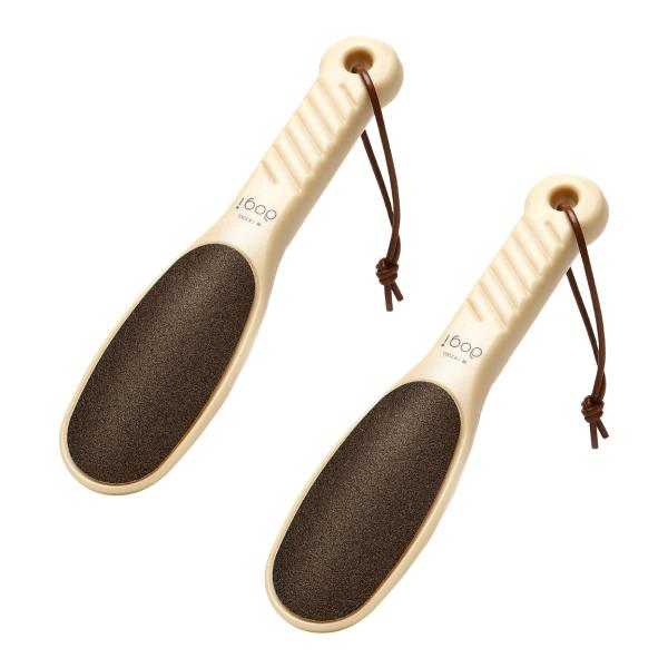 【★お得な2点セット★】当ストアの単品価格で2点購入するよりもお安くなっております。【シリーズ累計15万個達成*！サロンレベルのツルピカ素足に】理想の削り具合と快適な使い心地を実現したフットケアサロン採用の両面仕様の かかとやすり です。軽...