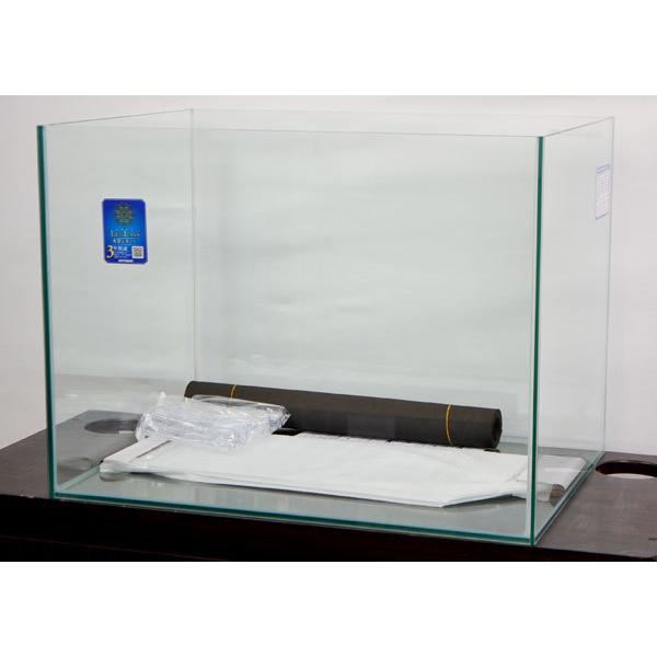 シンプルな６０ｘ４５ｘ４５cm・フレームレスガラス水槽です。生活空間をスタイリッシュに演出します。