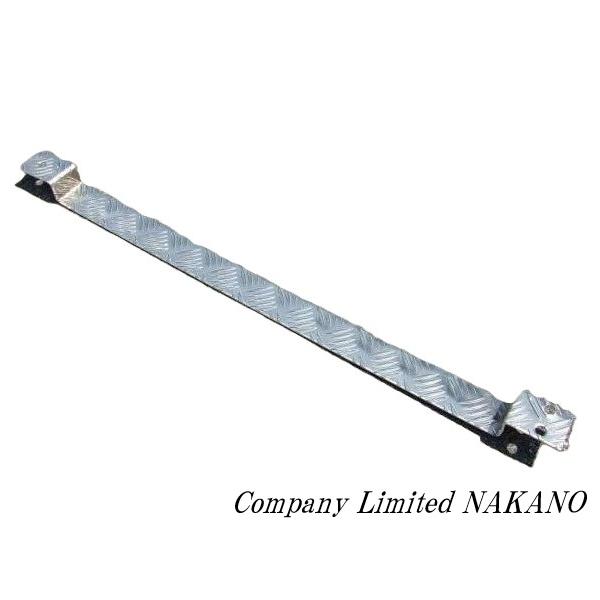 ●キャビンに取付けが簡単に出来ます。裏に協力両面テープ等で屋根に固定（取れない様にコーキング等で補強必要）するだけです ●ホーンはあっても取り付けに困っていた方に！ ●750mmの丸ビックホーンの取付けステーです ●材質アルミ縞板　50mm...