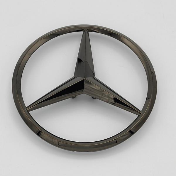 Mercedes-AMG 純正 部品 (W177) Aクラス・ハッチバック AMG A35/A45/A45S用 リア・パネルドア・スターマーク・ダーク・クローム直径 : 80mmメルセデス・ベンツ177-817-80-00 (1778178...