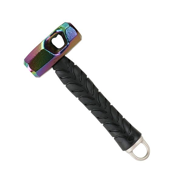 納期について：メーカー直送品(代引き不可)【 特長 】・カラビナから簡単にはずせ、片手で簡単スピード脱着できます。・ハンマー頭部に取付用の穴が開いており、片手で簡単に取り付け取り外しができます。・頭部にシャックル等の突起物がないため狭い場所...