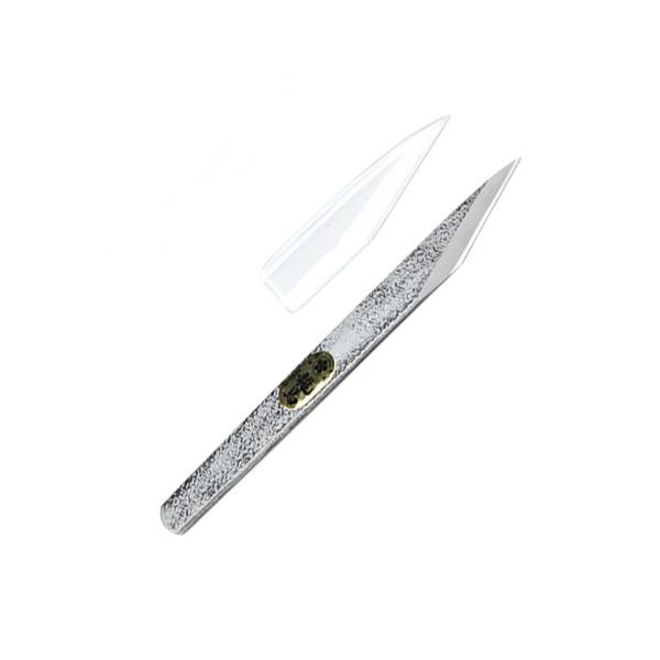 納期について：メーカー直送品(代引き不可)【 特長 】・シンプルで美しい共柄の切出小刀です。・木工細工・竹細工・その他小細工に最適です。【 用途 】・模型造り・木工細工・竹細工・その他小細工。【 仕様 】品名:梅鉢龍馬 切出小刀 18MMサ...