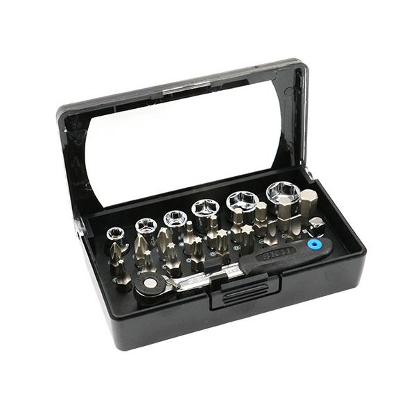 納期について：メーカー直送品(代引き不可)【 仕様 】品名:SK11 スリムラチェットDVセット SRD-2227Nセット内容:スリムラチェットドライバー、6.35sq.ソケットアダプタービット、ビットホルダー。6.35sq.ソケット(5....