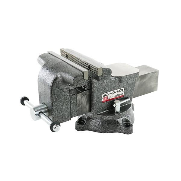 納期について：メーカー直送品(代引き不可)【 特長 】・回転台付きで、パイプはさみが付いています。・金属加工やパイプの切断、アンビルでのたたき作業に使用できます。・大型アンビルが付いているため金属加工に大変便利です。・くわえ部の下方にパイプ...