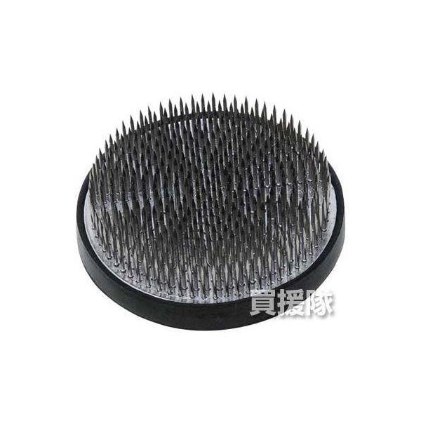 納期について：メーカー直送品(代引き不可)【用途】剣山【機能・特徴】生け花用です錆びにくいステンレス針です【仕様】●すべりにくいゴムマット付【材質】●本体：鉛●針部：ステンレス【商品サイズ】幅90×高さ25×奥行90mm　重量640g【注意...