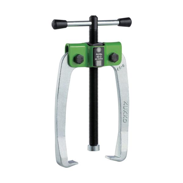 納期について：取寄品3〜5営業日目発送予定★欠品時除くメーカー名：KUKKO社【 特長 】・比較的小さなワークの引き抜きに適したコンパクトなプーラーです。・スピンドルの締め込みに連動してアームの締め込み力が増幅されて自動的にスピンドルが中心...