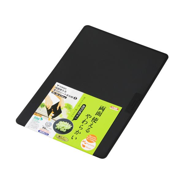 納期について：取寄品3〜5営業日目発送予定★欠品時除くメーカー名：新輝合成(株)【 特長 】・SIAA抗菌加工です。・やわらかい素材で刃あたりも良く、折り曲げやすいので鍋に移しやすいです。・両面使用OKです。【 用途 】・まな板【 仕様 】...