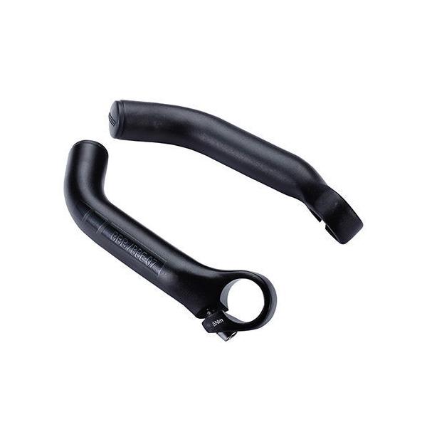 ■カラー：ブラック■ハンドルバークランプ径：22.2mm■長さ：150mm■左右ペア一式■参考重量：144g■エンドキャップ付属。根強い人気のクラシックベンド形状のバーエンド。耐久性を高めた6061アルミニウム合金鍛造製法。手のひらに納まる...