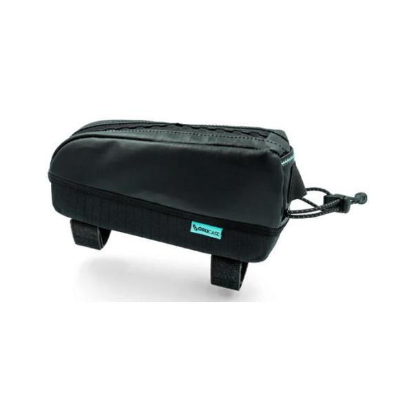 ■カラー：ブラック■本体サイズ：20.5cmx11cmx5cm■容量：1L■重量：110g■素材は耐久性、耐水性に優れた600D TPUコーティングリサイクルリップストップポリエステル。■片手で簡単に開閉できるマグネティックジッパー。■ケー...