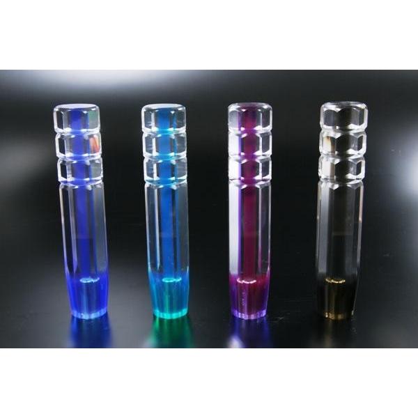 全長：２１０ｍｍ太さ：３８ｍｍカラーは青・緑・紫・スモークの４色口径サイズが8×1.25と10×1.50の方には12×1.25のシフトノブが付けられる異径エキステンションがございますので合わせてご利用下さい。