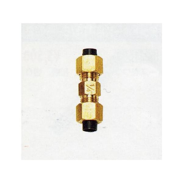 高圧ナイロンチューブ配管用チューブとチューブをつなぐコネクター配管後は各ジョイント部のエアー漏れが無いか石鹸水等でチェックして下さい。